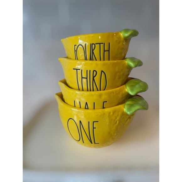 Rae Dunn | Kitchen | Rae Dunn New Hard To Find Lemon Measuring Cups ...
